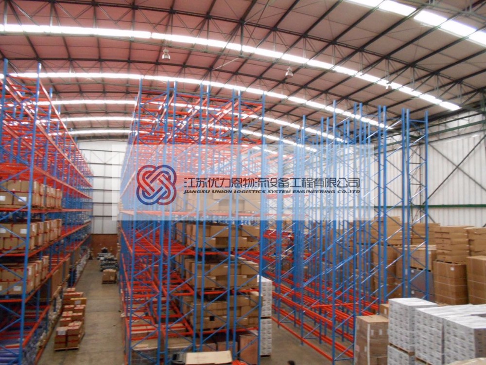 Rack cladding support steel warehouse and also support the walls and ...