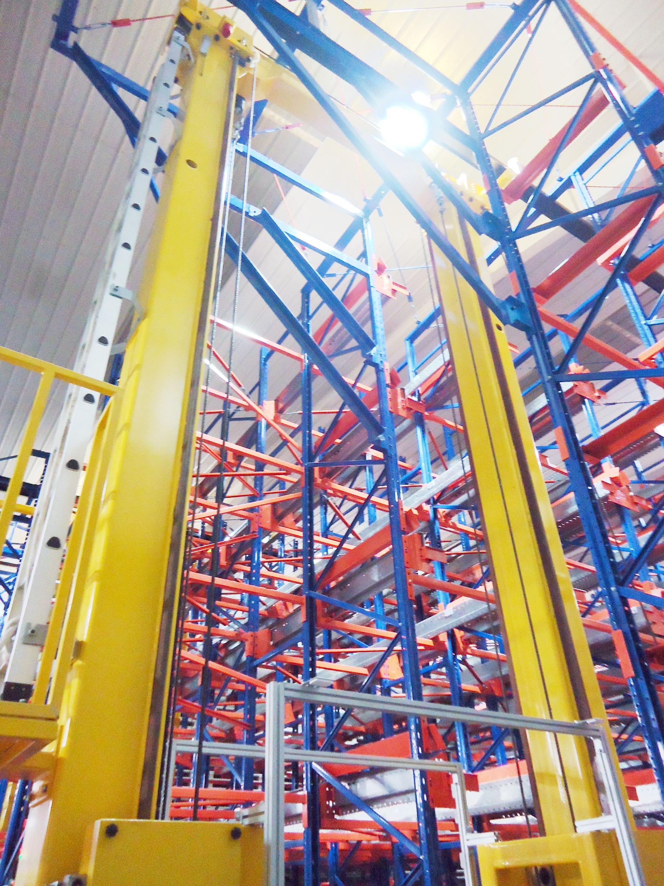 Heavy Duty Automatic Storage Rack Clad Supported Warehouse Building ...